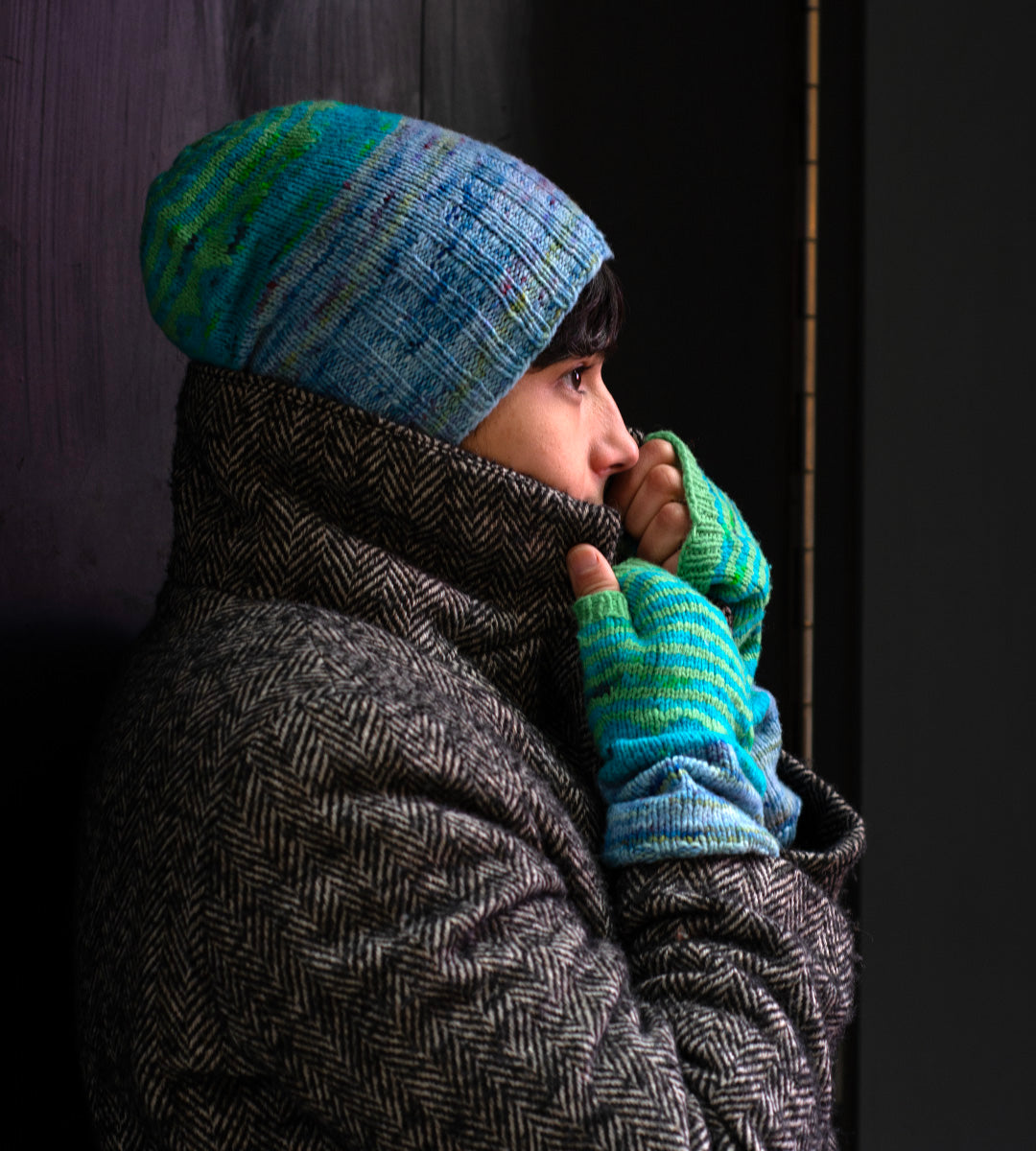 The Mountain Hopper Hats and Mitts by Kirsten Kapur – Fibre Gentili